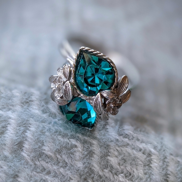 Sarah Coventry | Jewelry | Vintage 973 Adjustable Sarah Coventry Ring ...